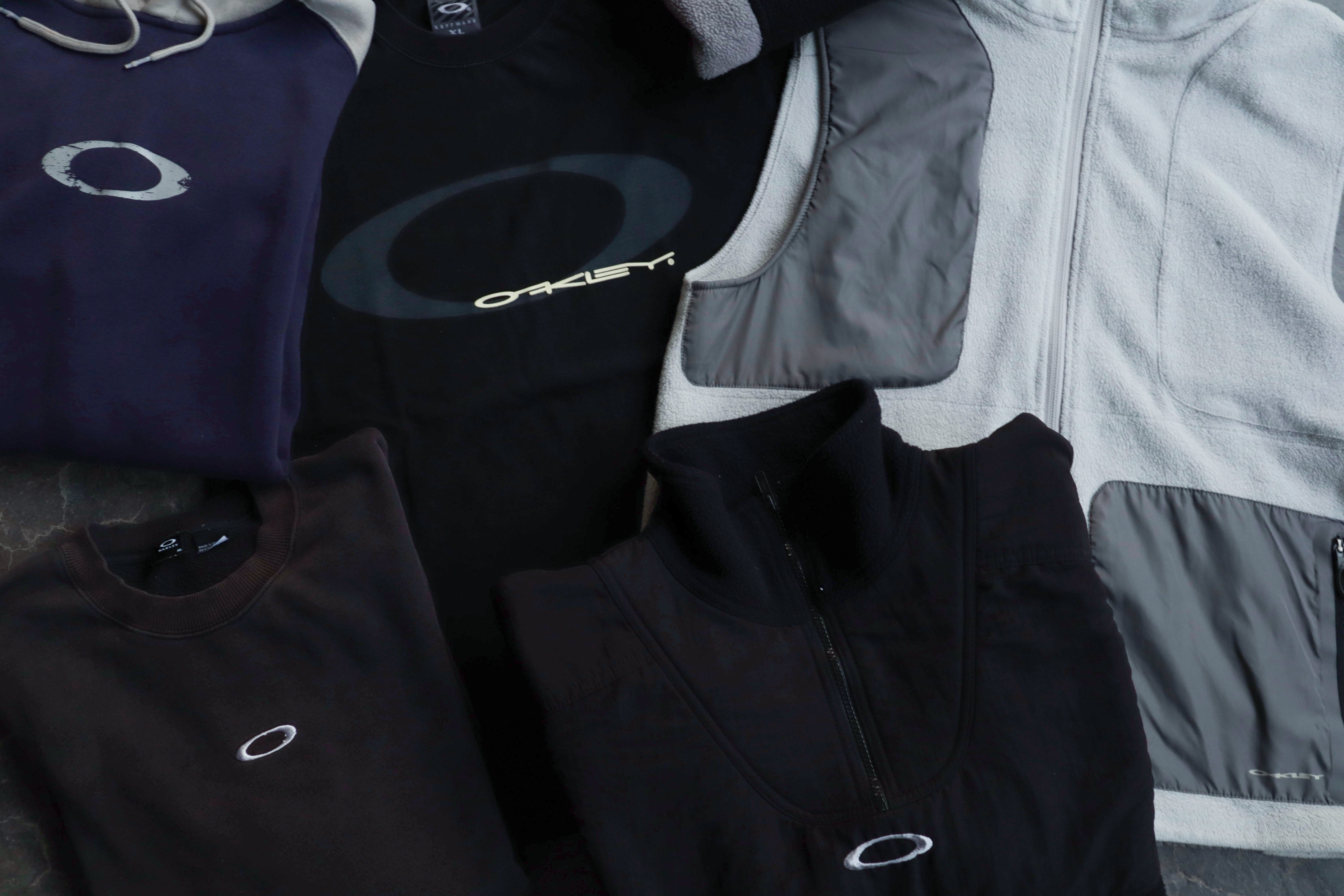 Special Oakley Release – Cozy & Fitted Curations